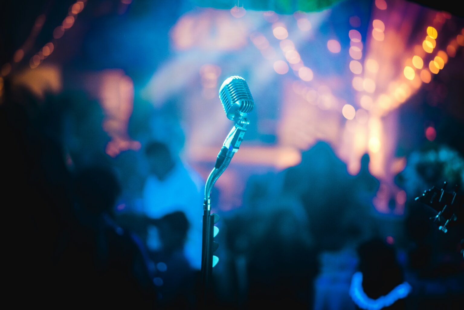 Hire a Dry Bar Comedy Comedian With the Comedian Company